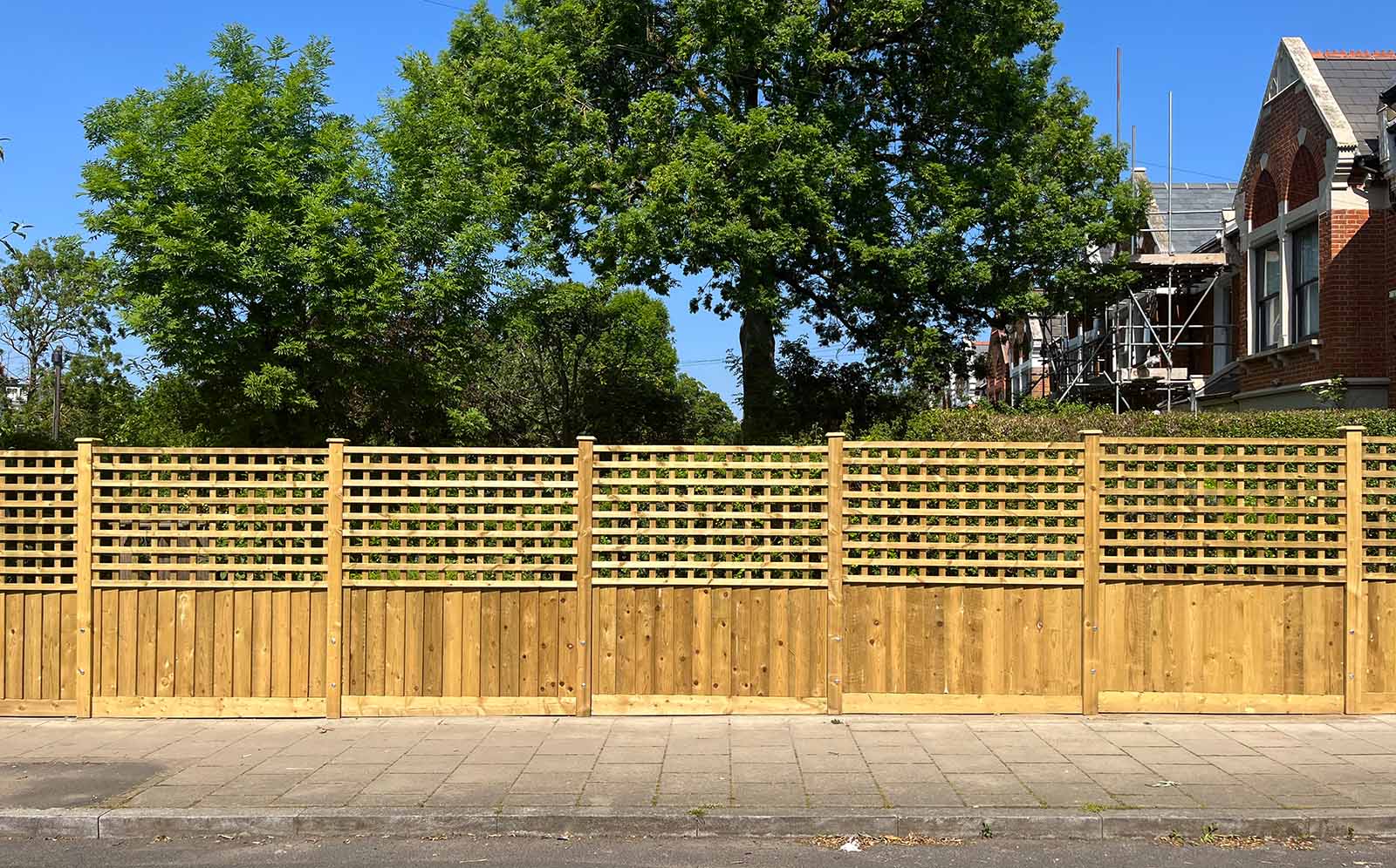 Garden Fencing Guide - Everything You Need to Know – Postsaver